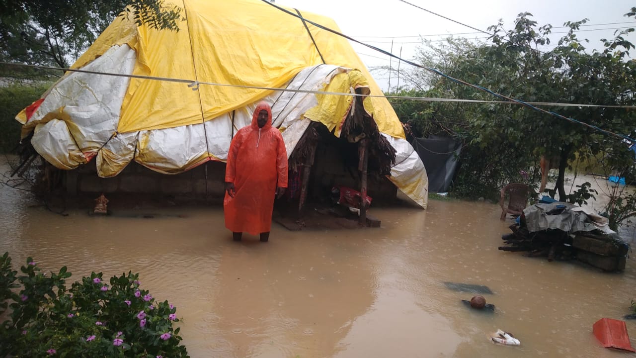 Narasamangalam Irular Village, Thiruvallur District 2023 flood man ...
